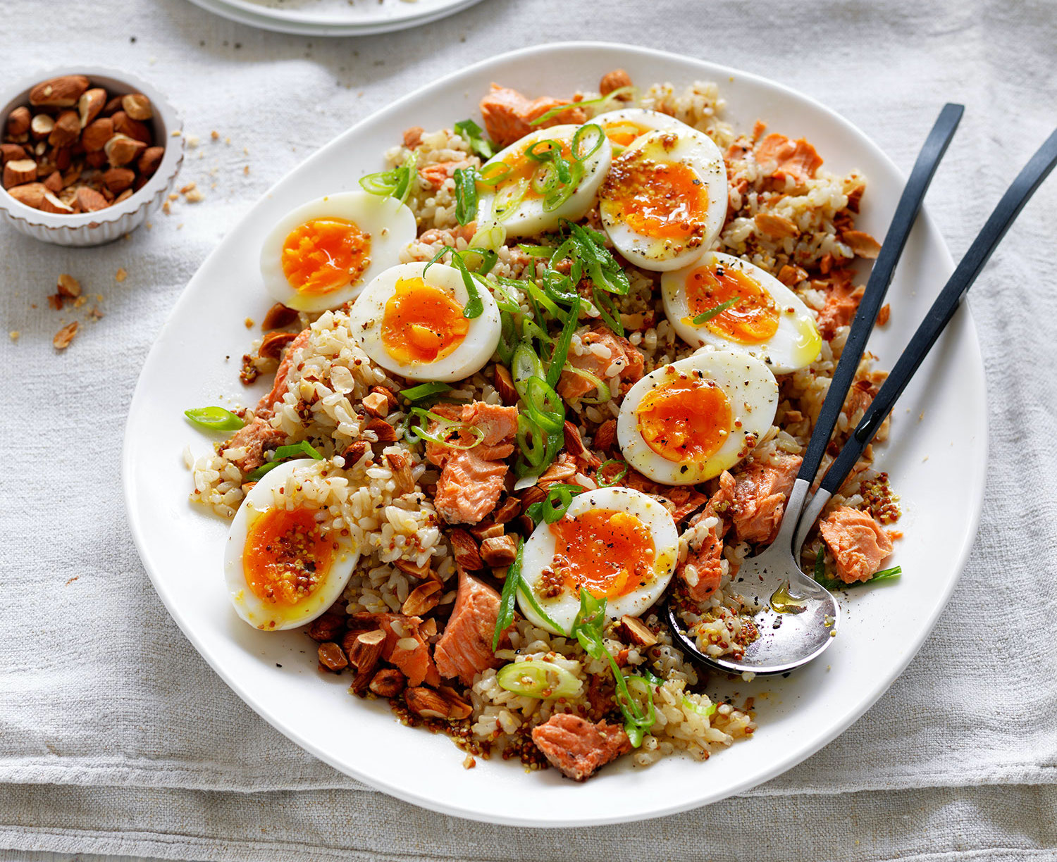 5 ingredient pantry staple recipes made better with eggs | myfoodbook