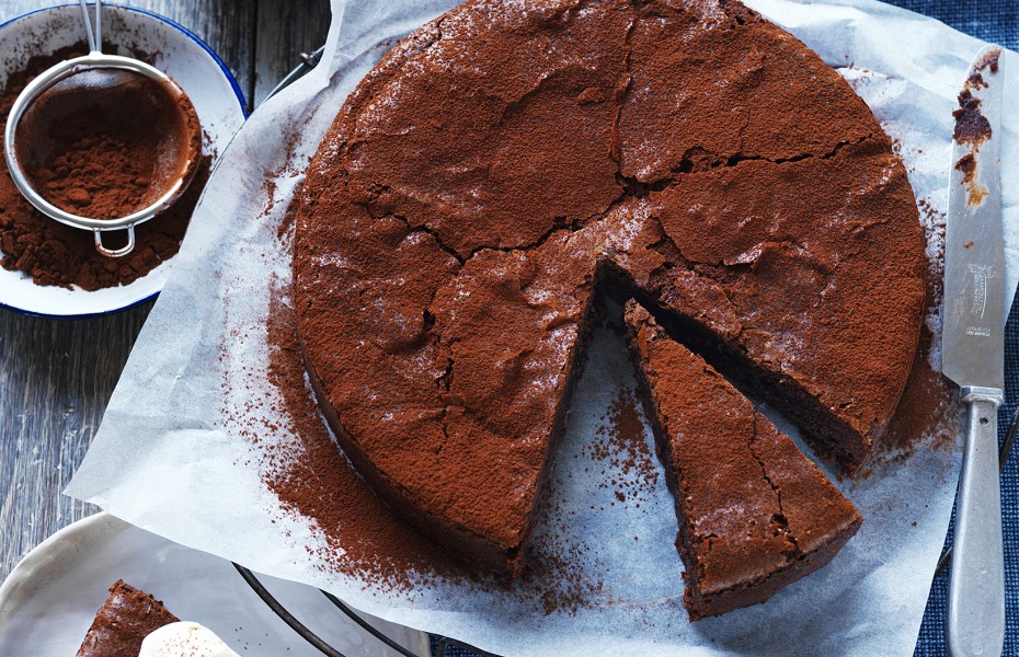 Impressive cake recipes for dinner parties | myfoodbook