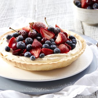 30 berry dessert recipes | myfoodbook