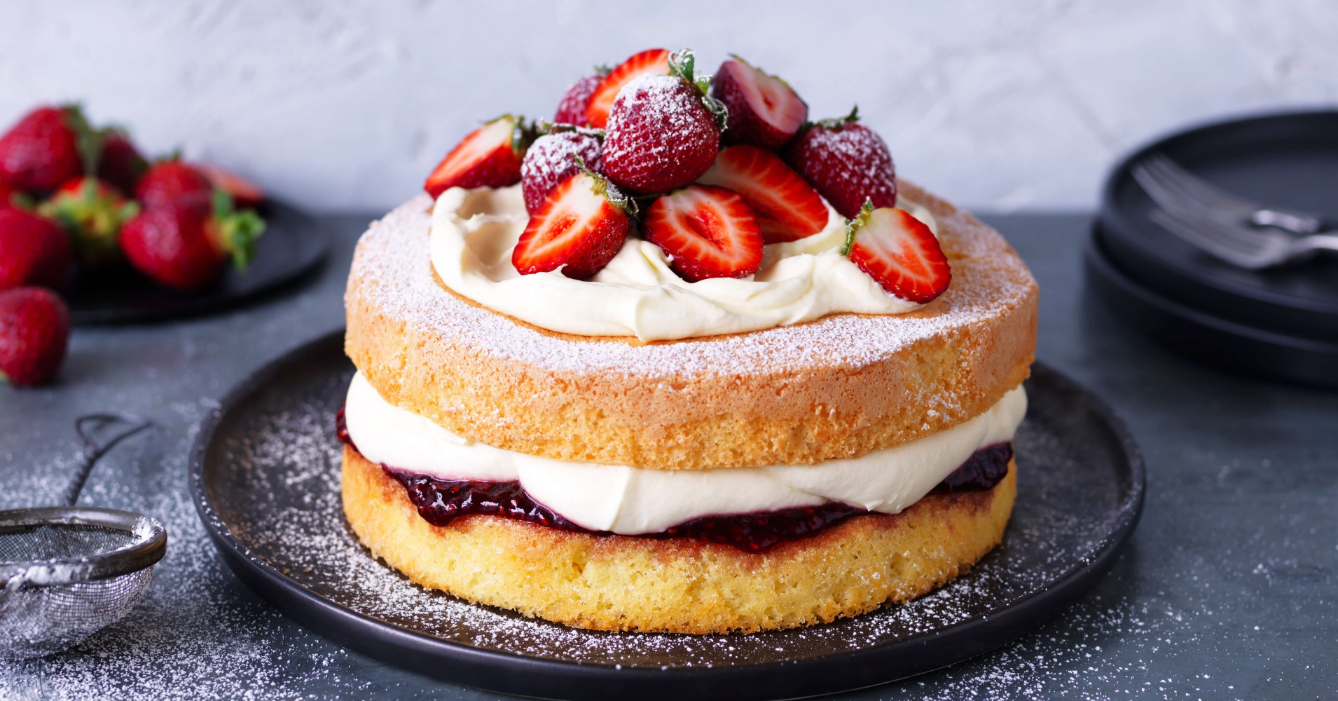 11 tips on how to make a fluffy sponge cake everytime | myfoodbook