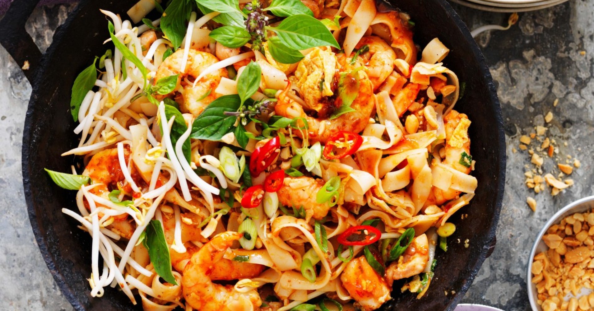 3 ideas with one Pad Thai sauce | myfoodbook