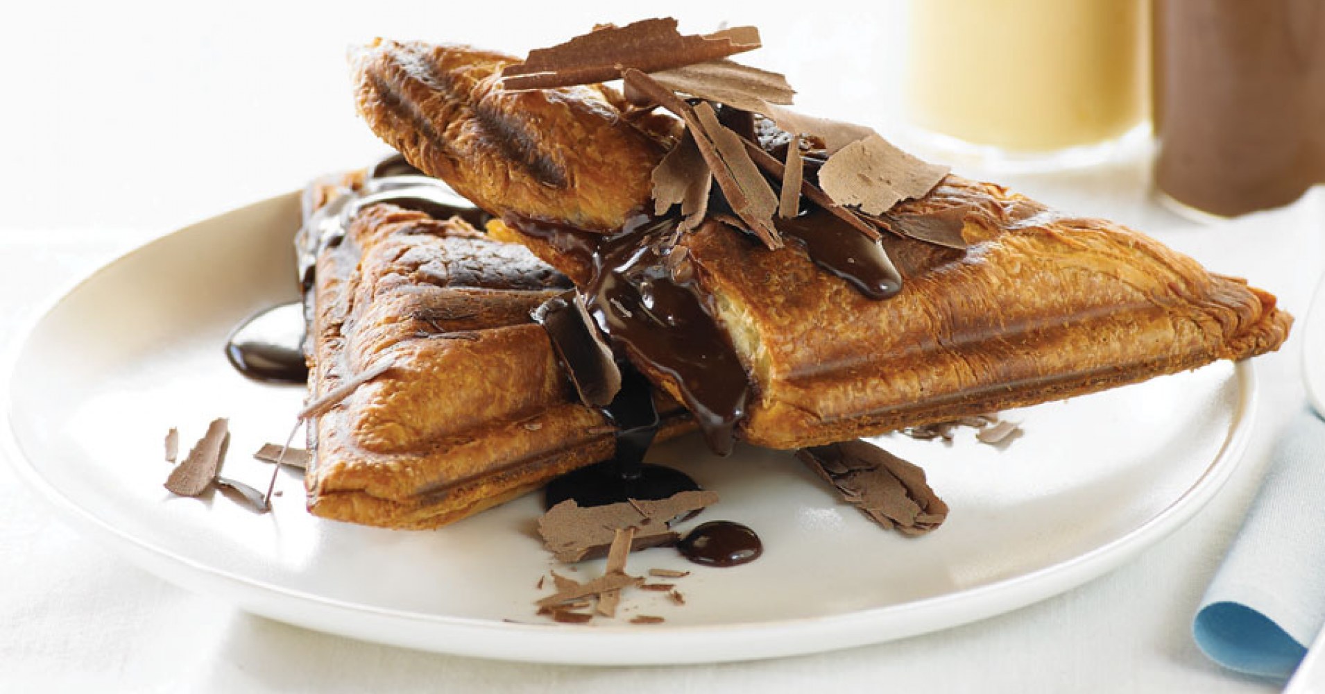 Hot Chocolate and Custard Jaffle Recipe | myfoodbook