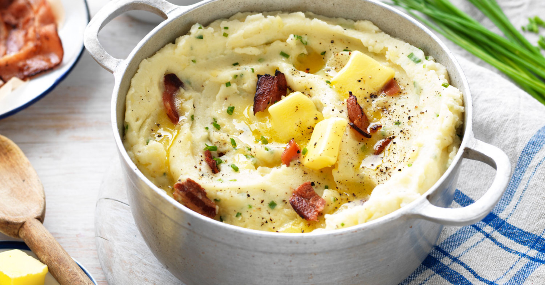 Cheese, Bacon and Chive Butter Mash Recipe | myfoodbook