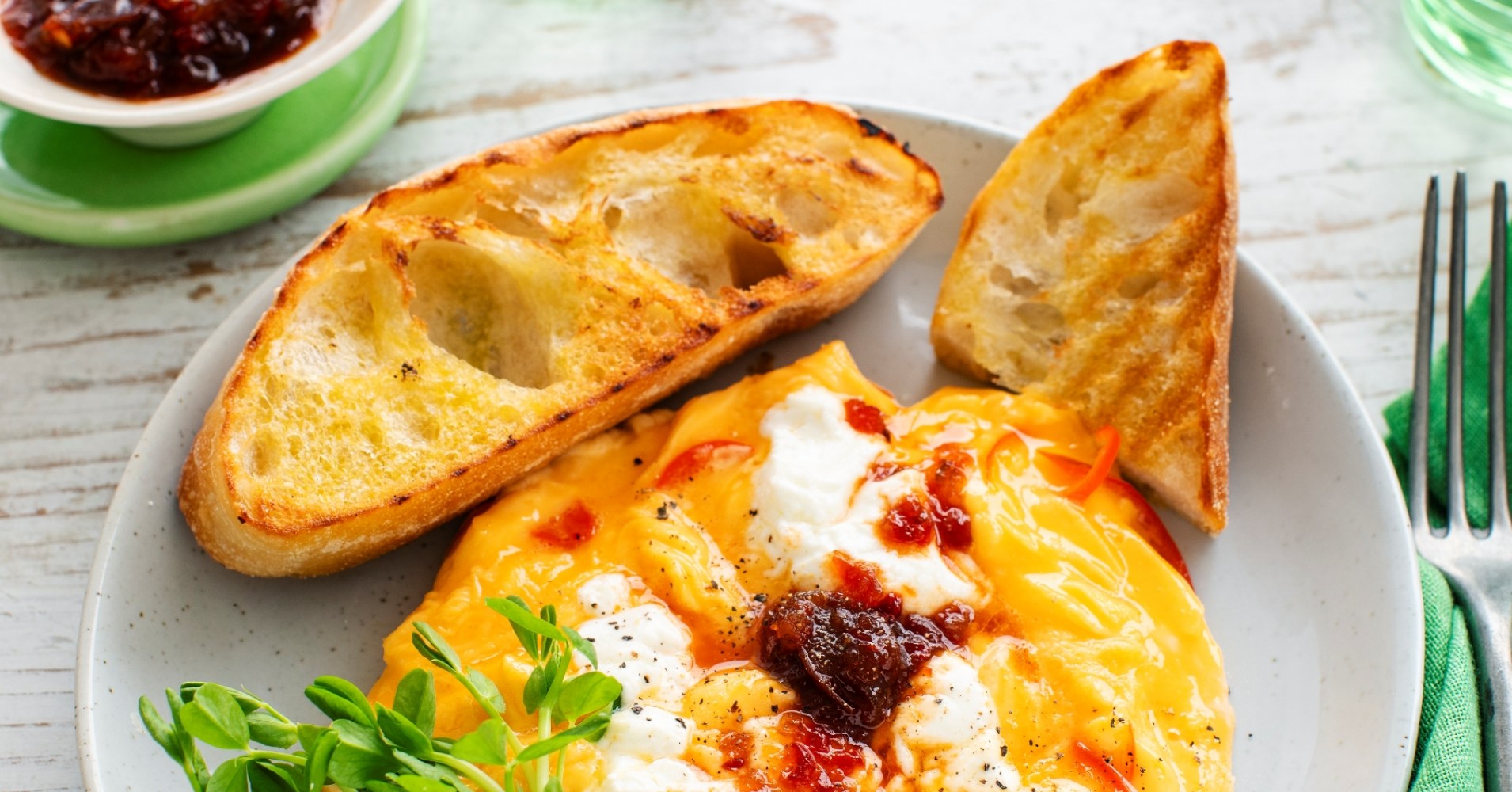 Chilli Scrambled Eggs Recipe | myfoodbook