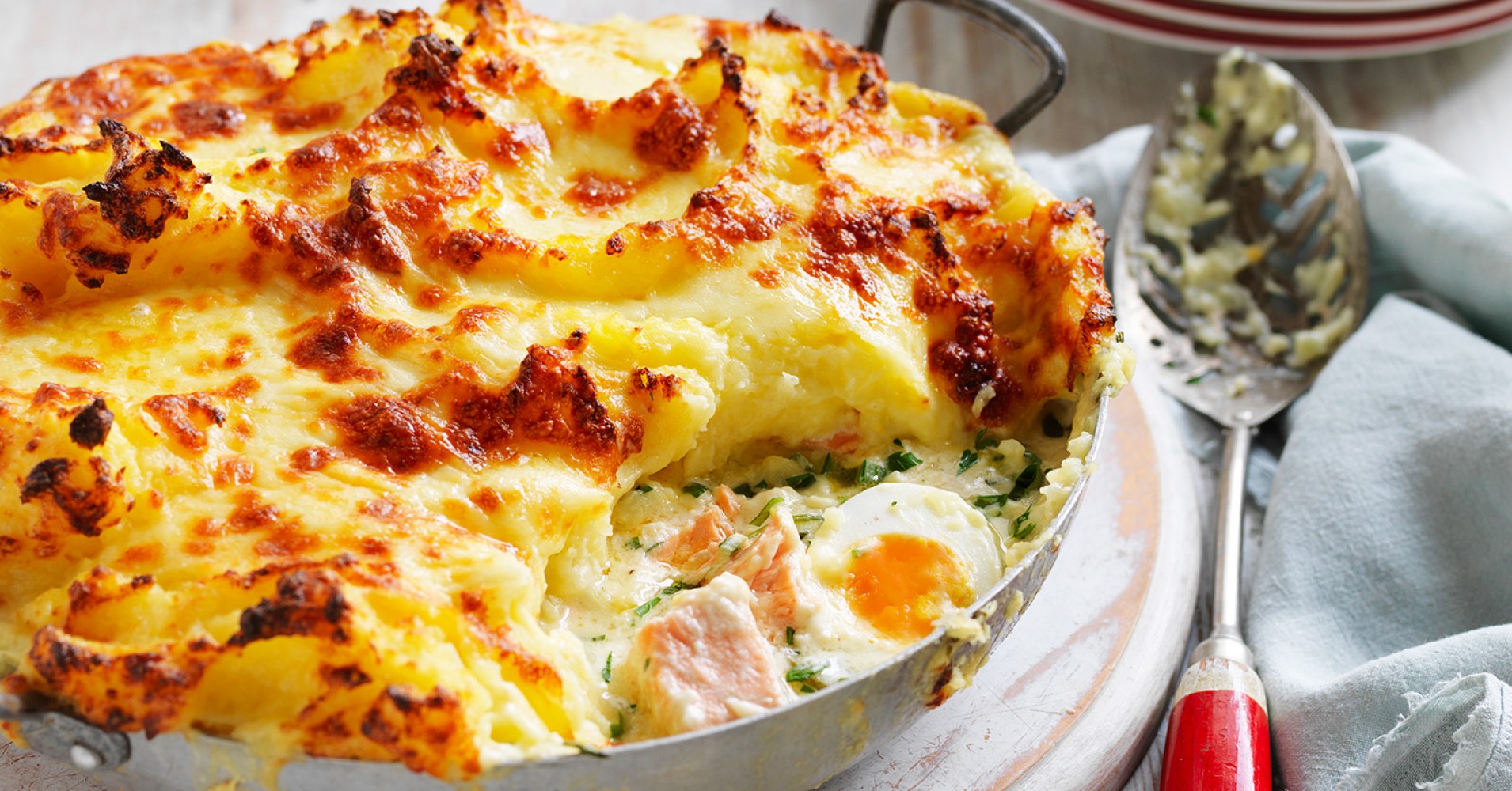 Fish Pie with Cheesy Mash Recipe | myfoodbook