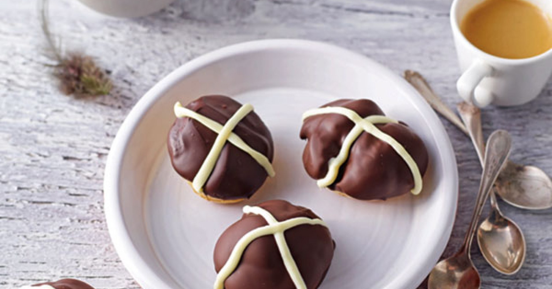 Mini Easter Cream Puffs Recipe | myfoodbook