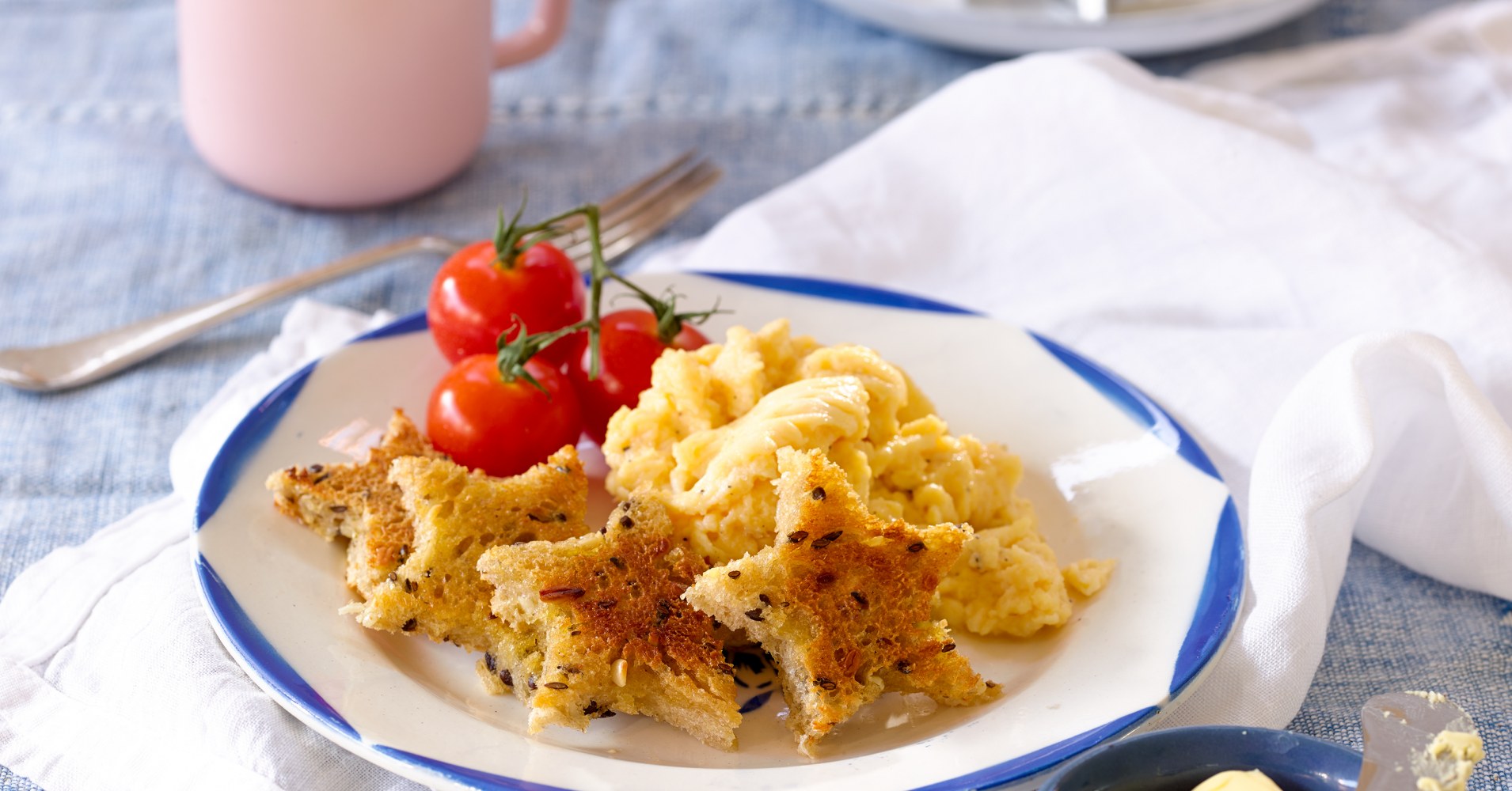 Scrambled Eggs with Star Toast Recipe | myfoodbook | Easy kids ...