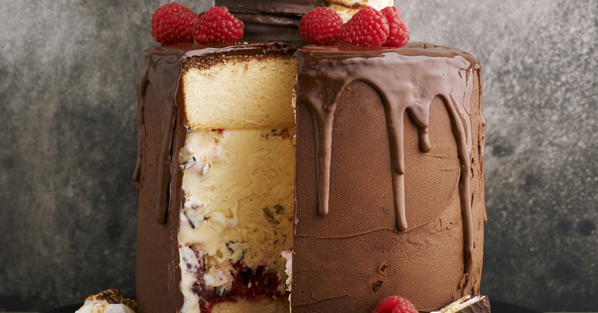 Giant Wagon Wheel Cake Recipe | myfoodbook