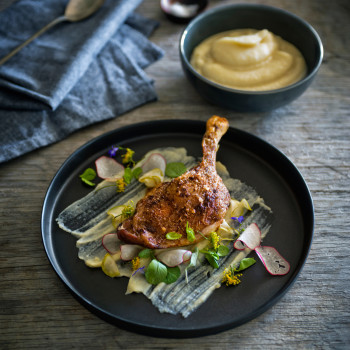 Pickled Spice Pears Recipe | myfoodbook