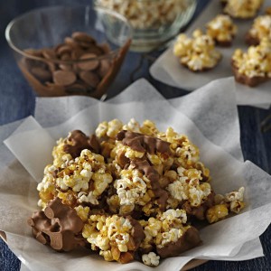 Chocolate Dipped Salted Caramel Popcorn Clusters Recipe | myfoodbook ...